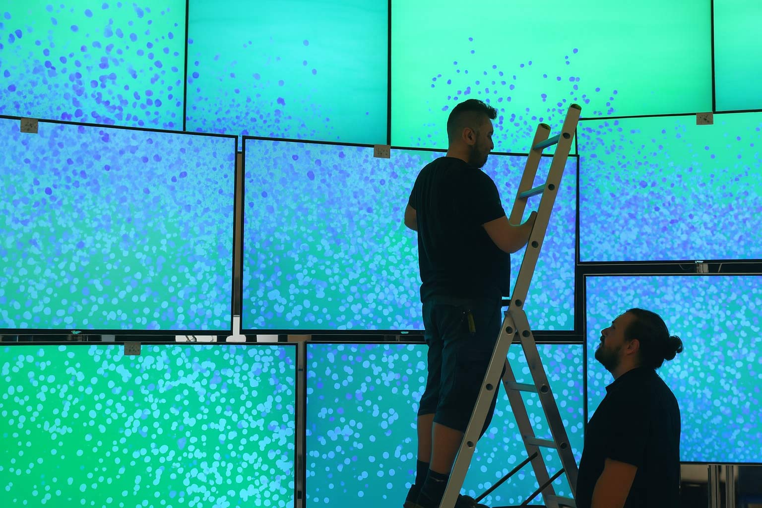 Creative LED Walls for Modern Buildings - Led Video Walls - Led ...